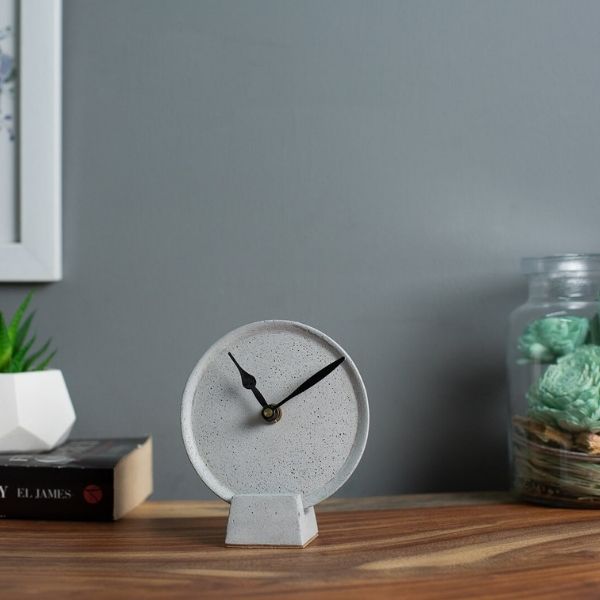 Concrete Round Tabletop Clock Grey – Claymango.com