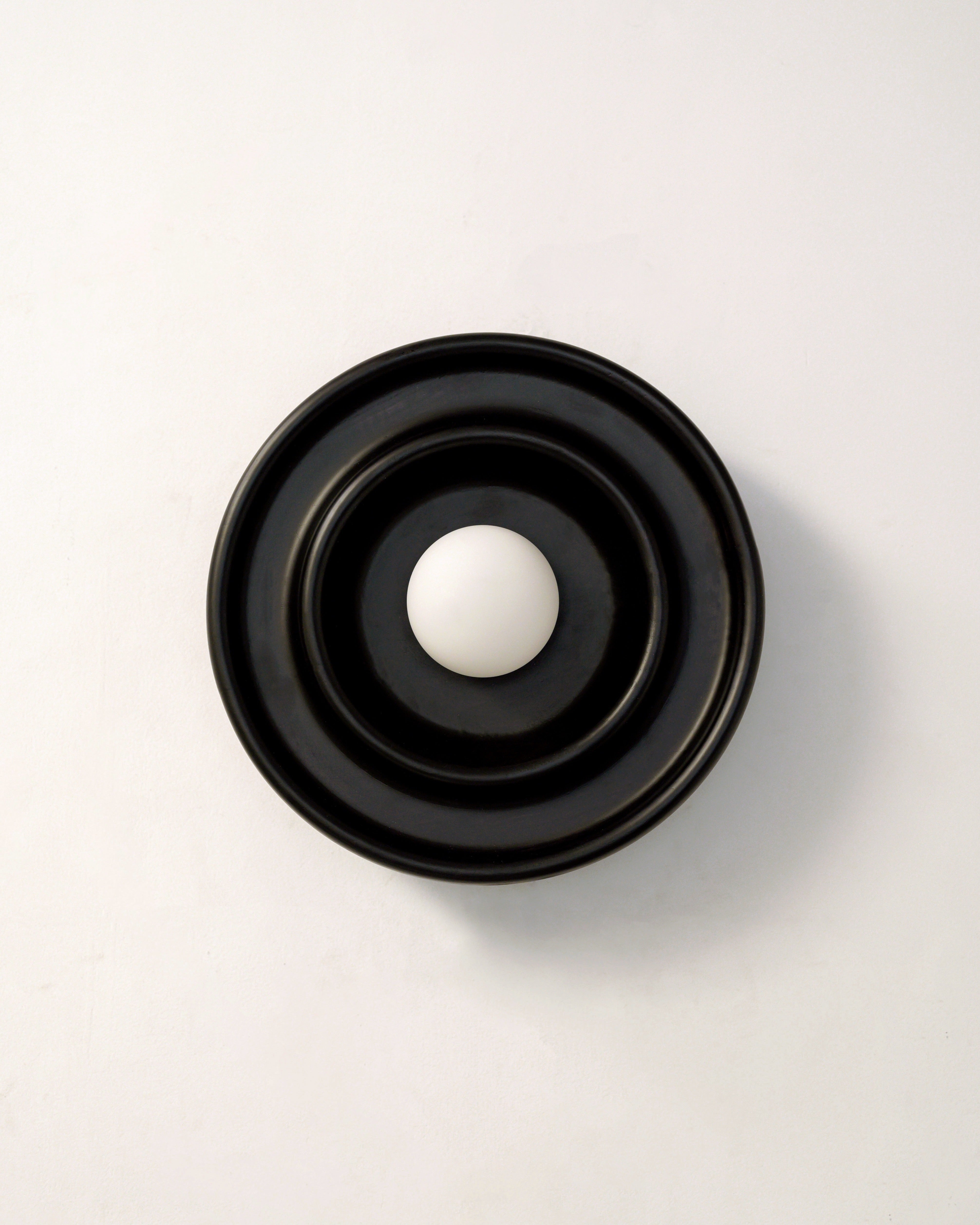 Discus Wall Light - Black – Claymango.com